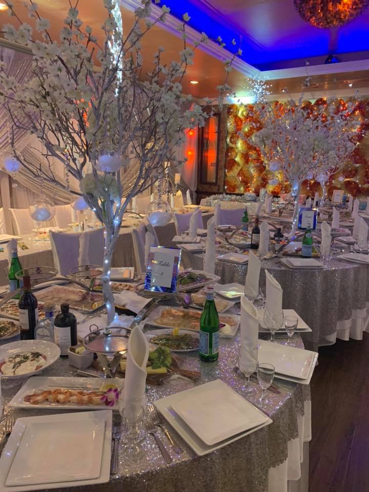 Maxim Restaurant & Banquet Hall - Superola