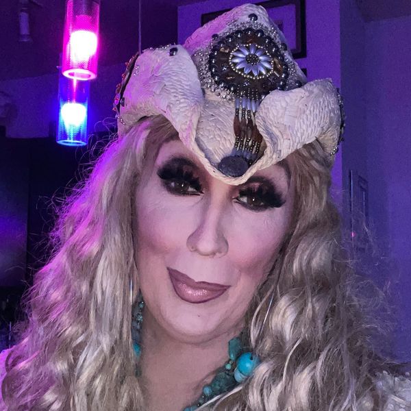 Cher Impersonator in Dallas – Cher Look Alike - Superola