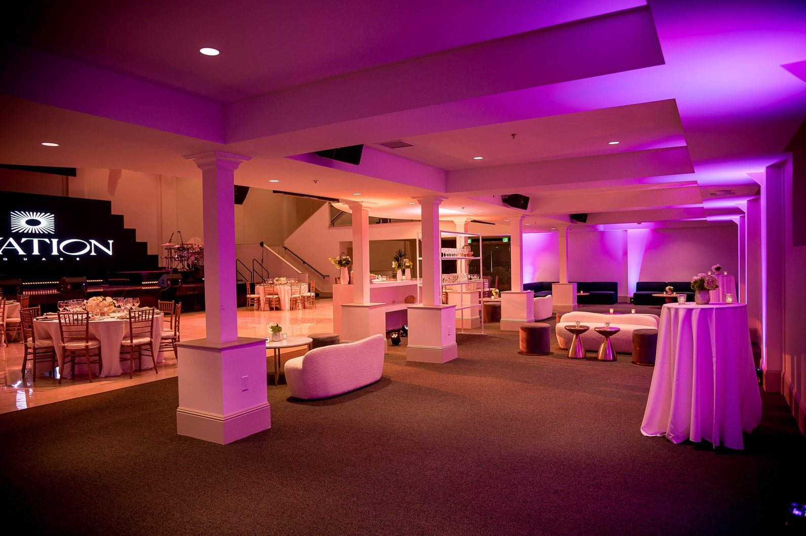 Ovation Square - Superola