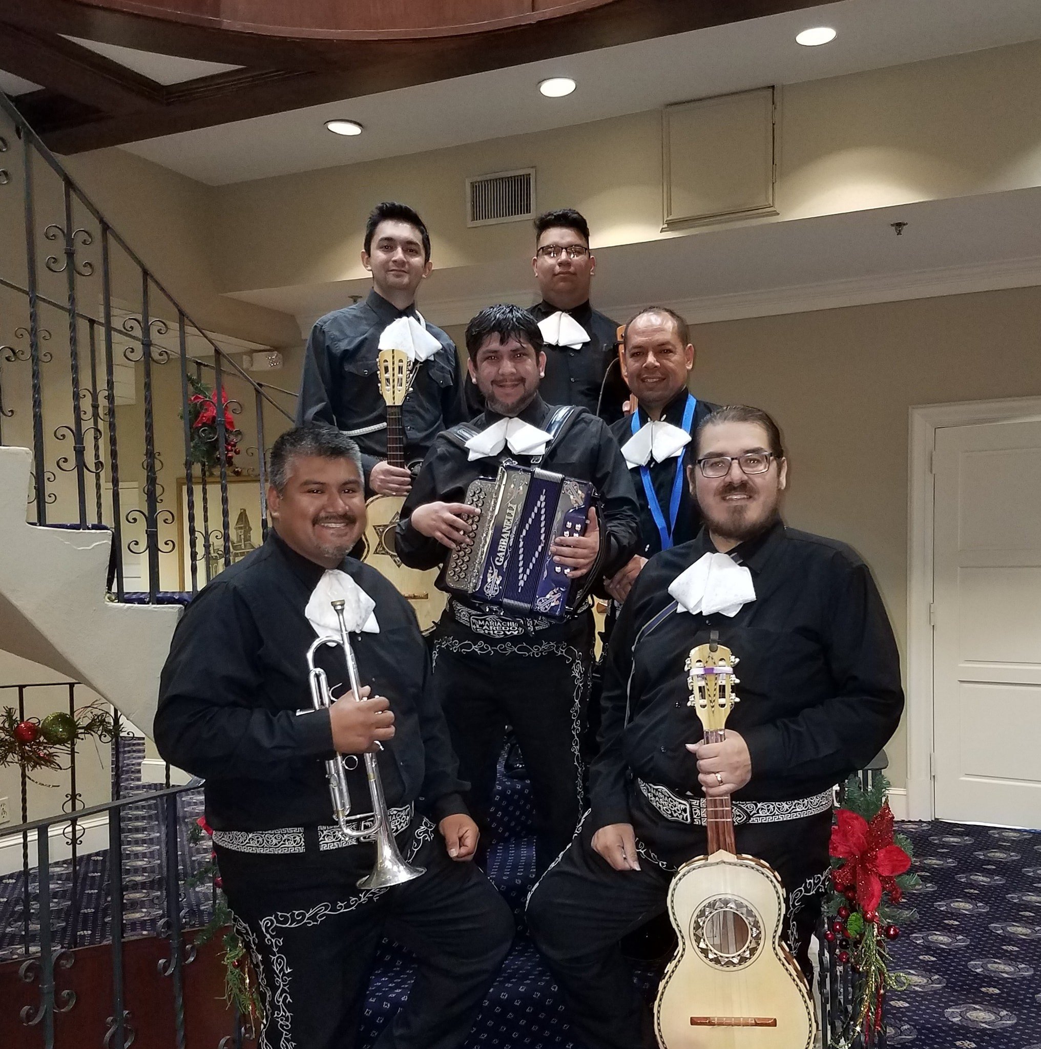 Mariachi Laredo Show – Laredo Tx, USA - Superola