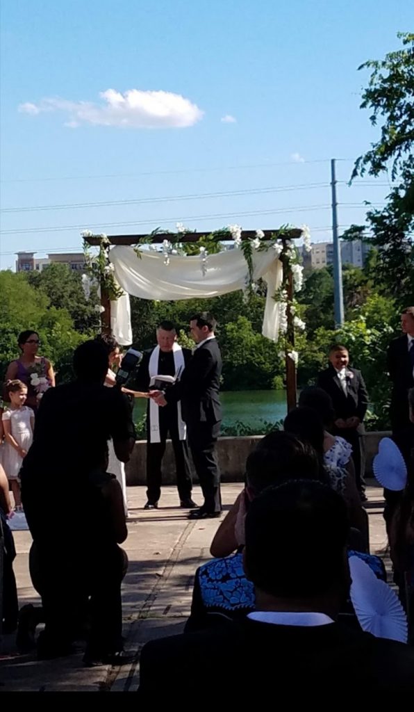 Fiesta Gardens Building - Superola