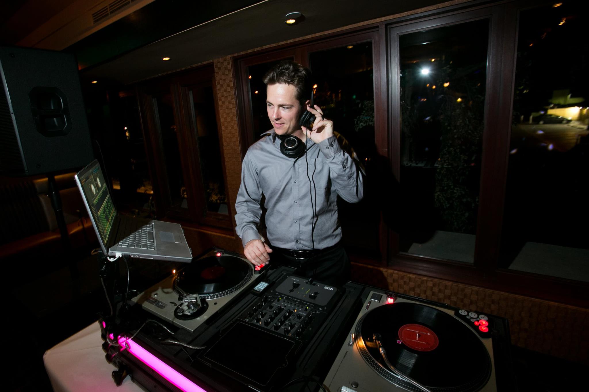 DJ Matt Phipps – Wedding and Event DJ - Superola