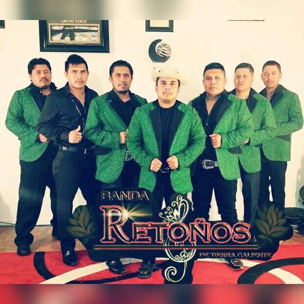 BANDA RETOÑOS - Superola