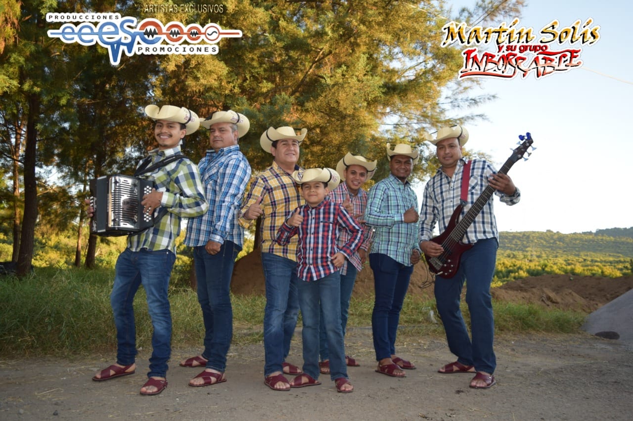 Martín Solís y su grupo Imborrable - Superola