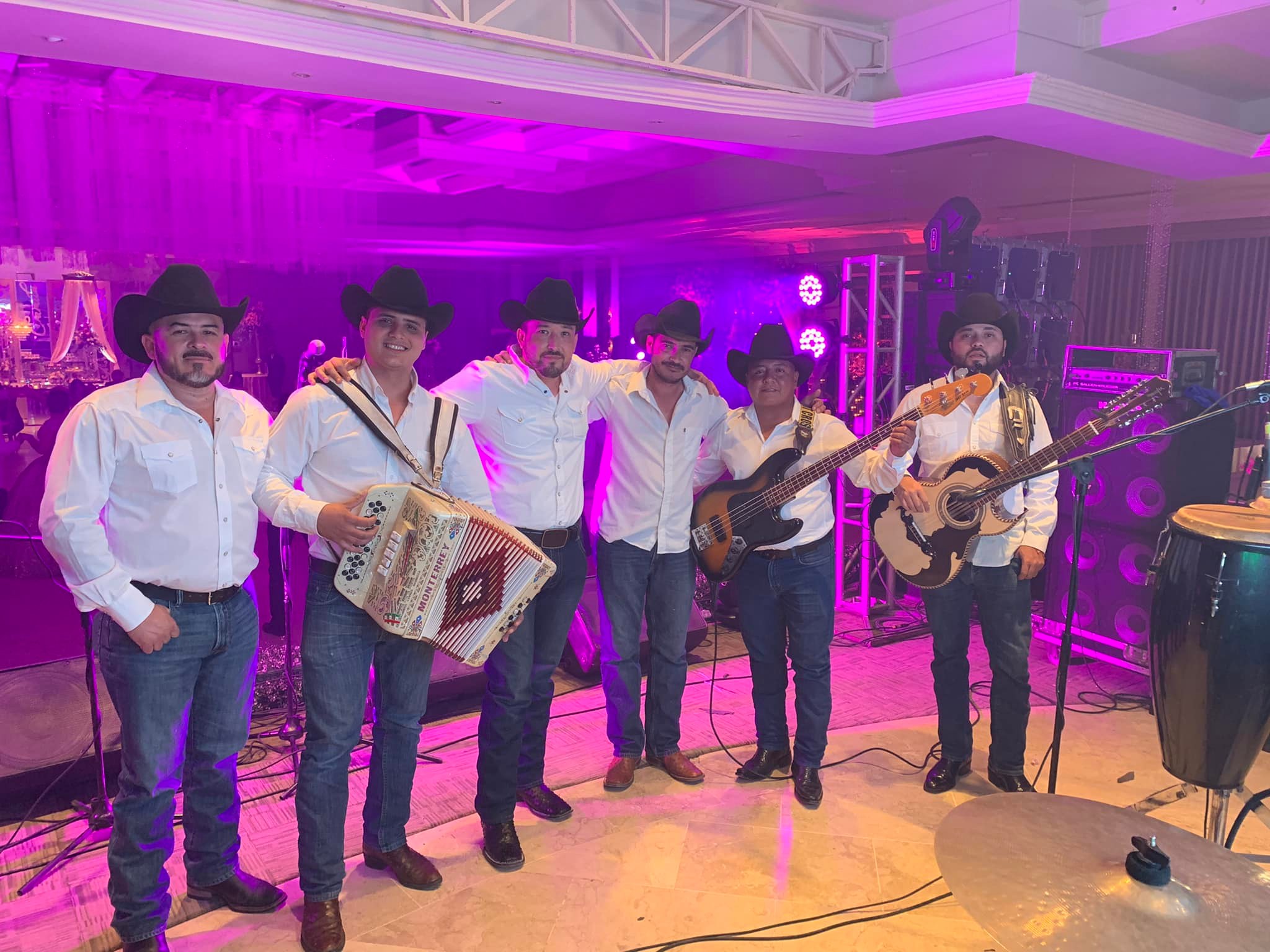 Los Nuevos Norteños - Superola