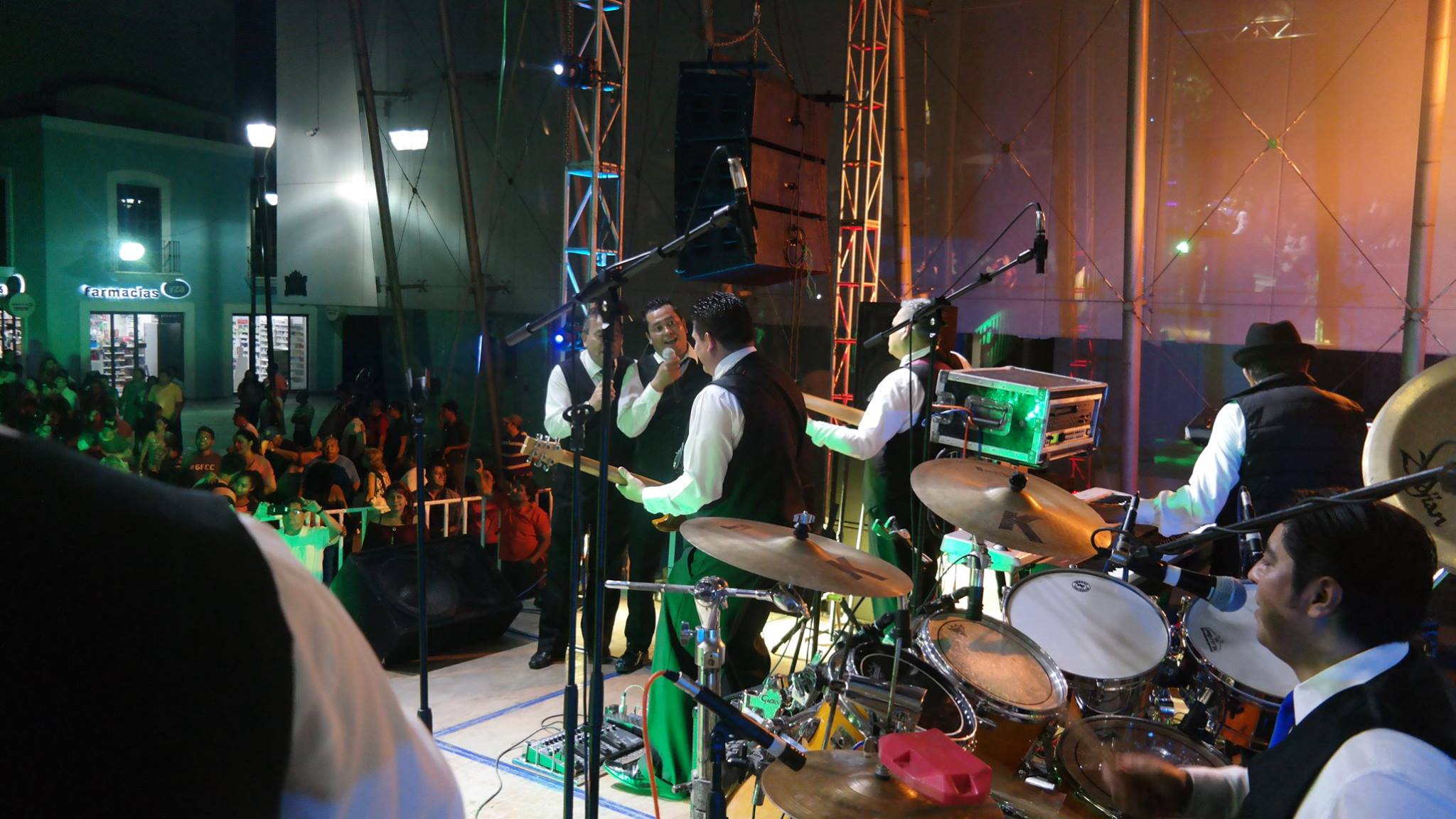 Grupo Tropi-rollo - Superola