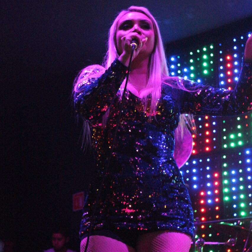 Silvia Negrete - Superola