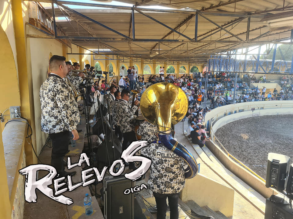 La atrevida banda relevos - Superola