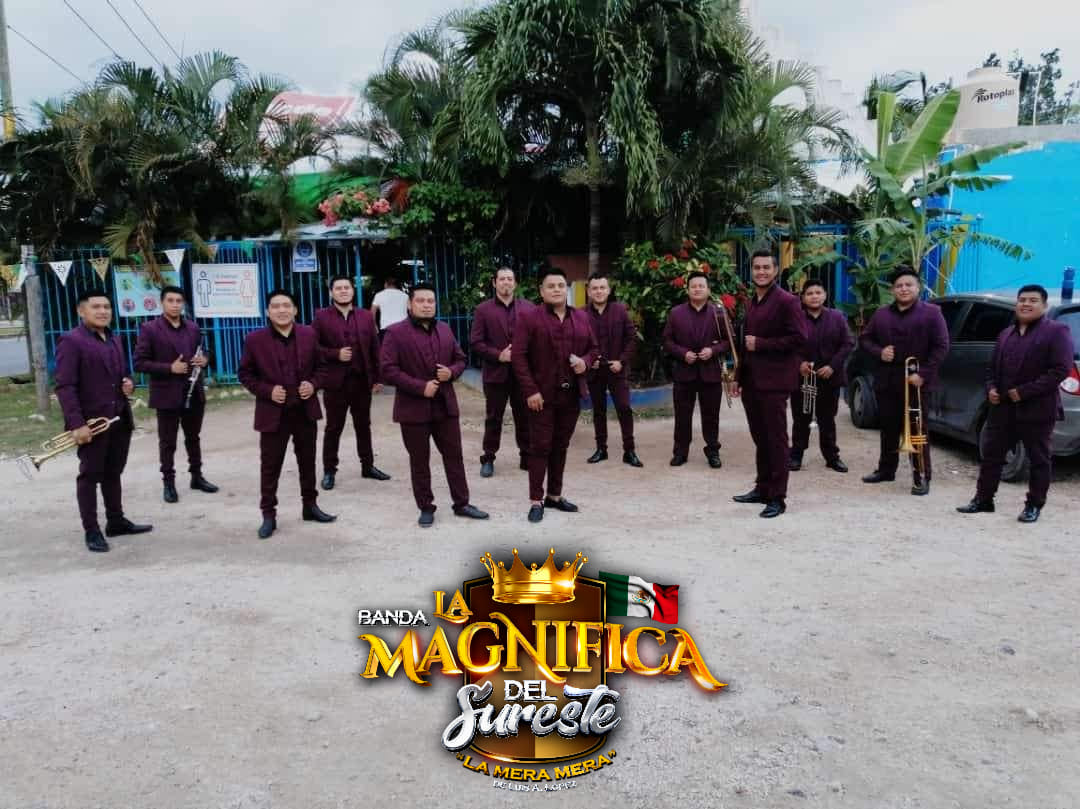 Banda La Magnifica Del Sureste - Superola