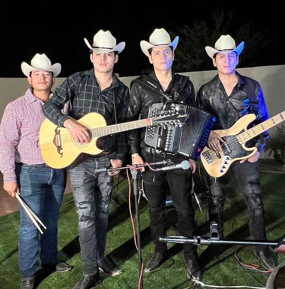 Los Valenz De Culiacán - Superola