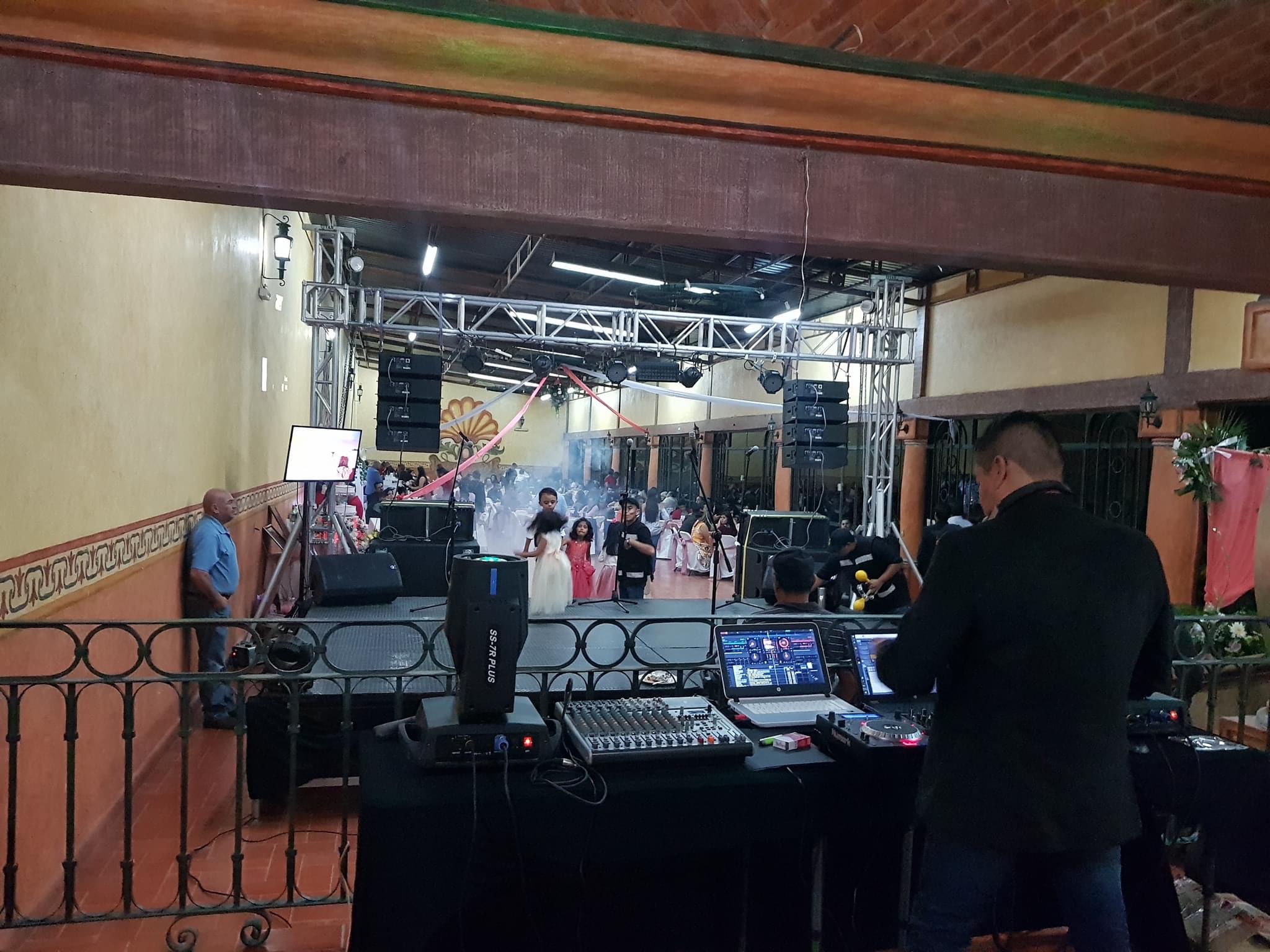 Grupo Musical de Queretaro - Superola