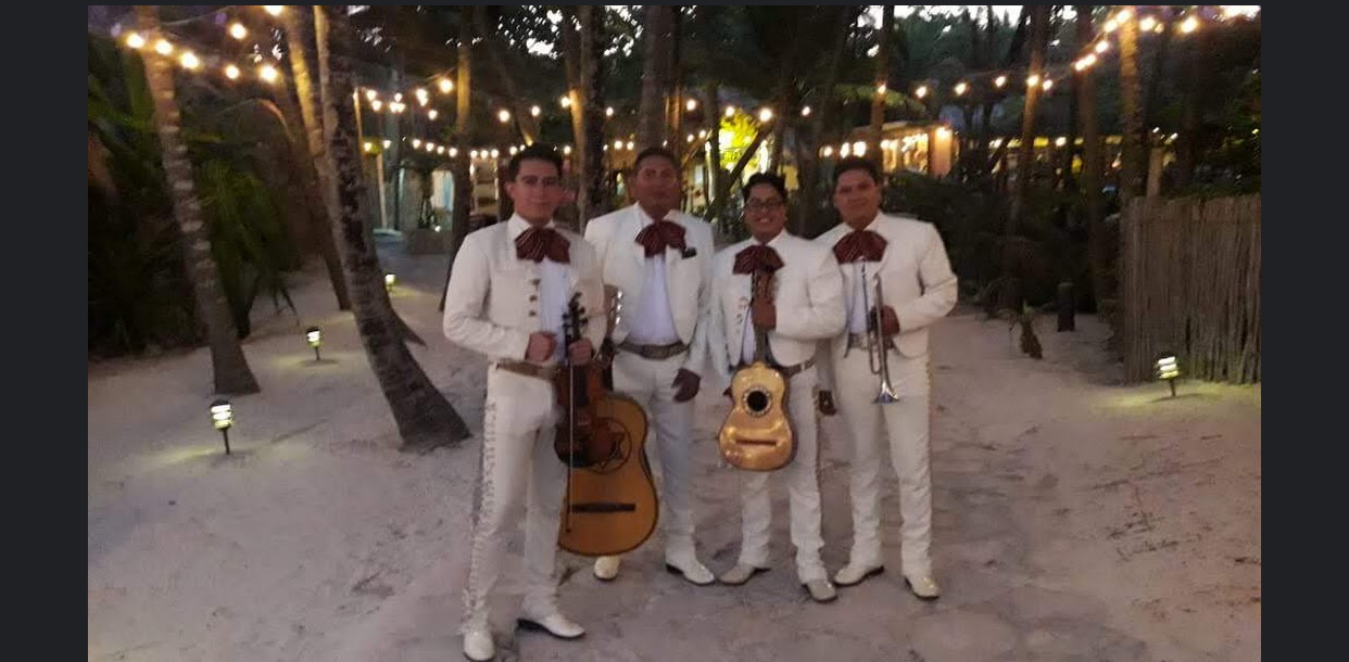 Mariachis en Tulum mariachi águilas del caribe - Superola