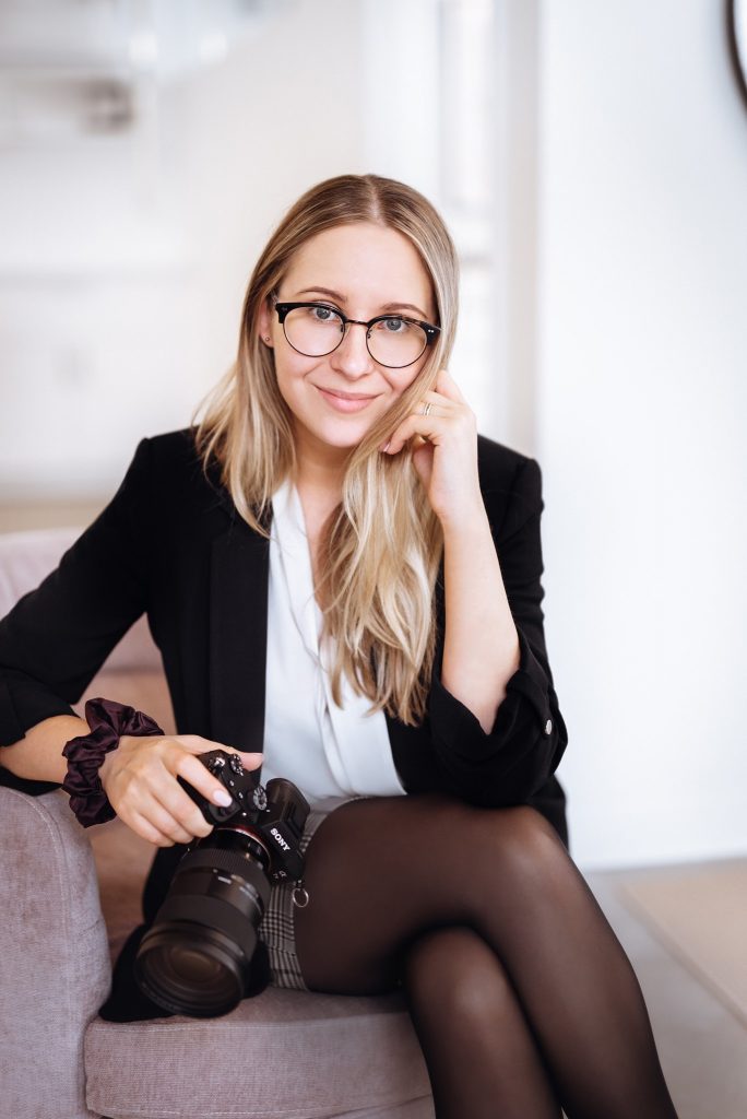 Karlie Dru - Superola