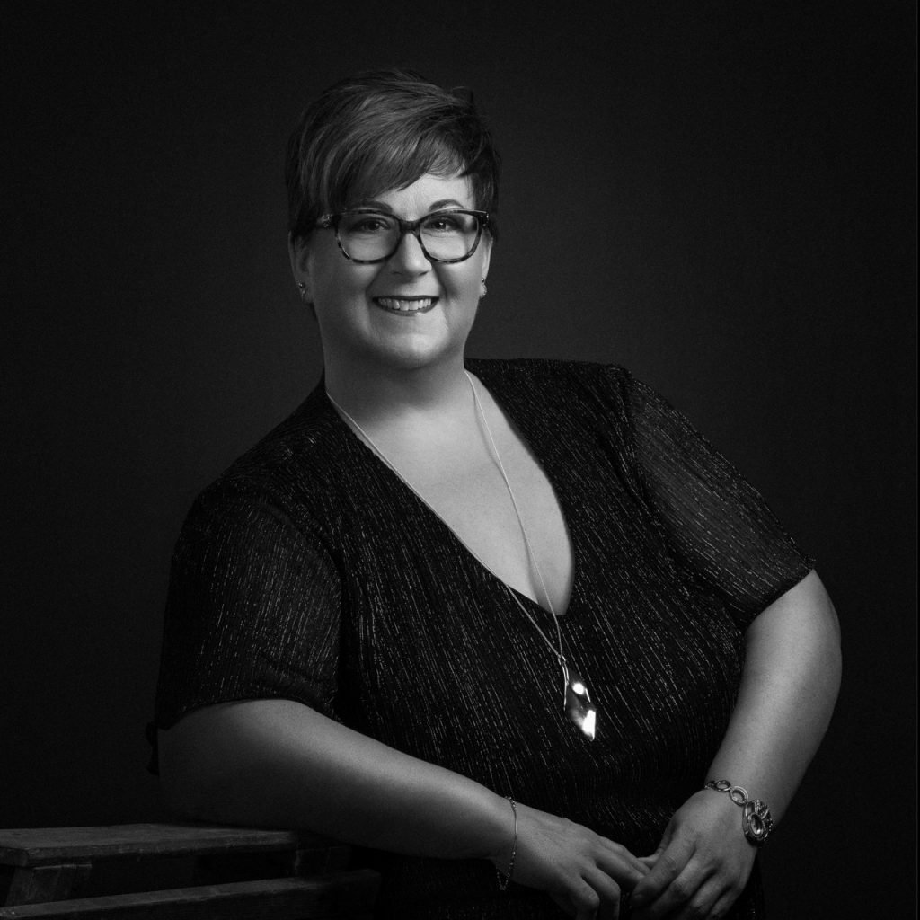 Tina Caron Portraits & Fine Art - Superola