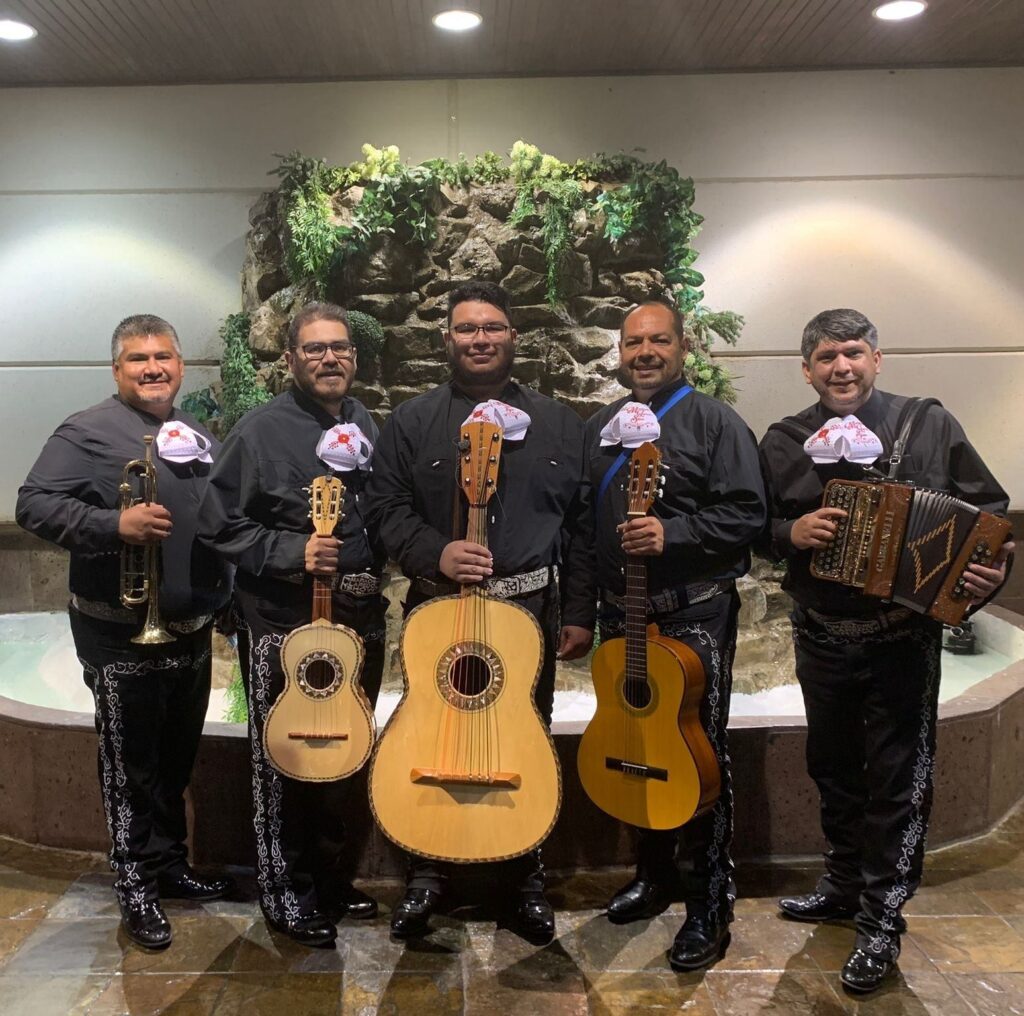 Mariachi Laredo Show – Laredo Tx, USA - Superola