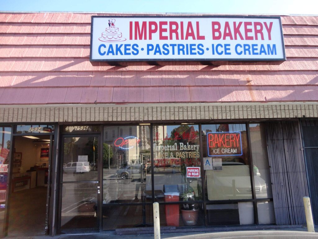 Imperial Bakery - Superola