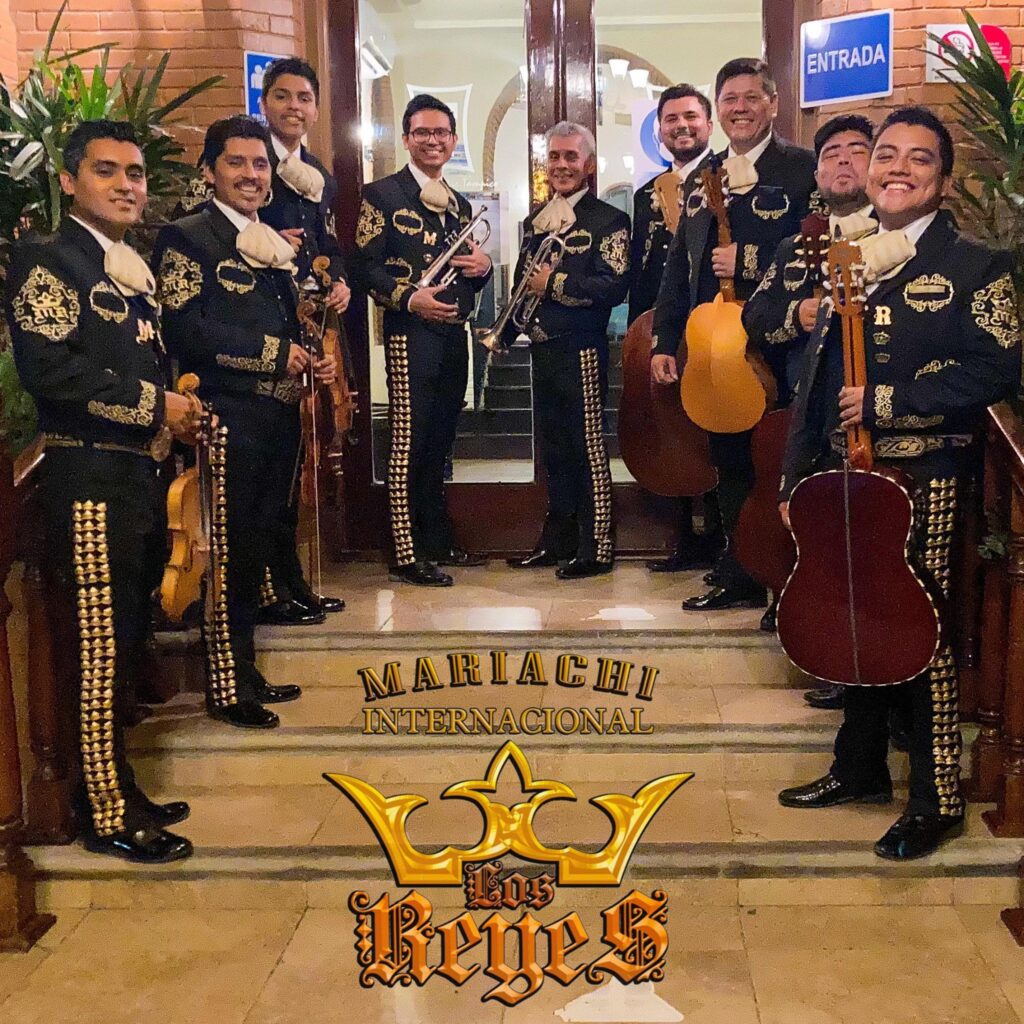 Mariachi Internacional los Reyes - Superola