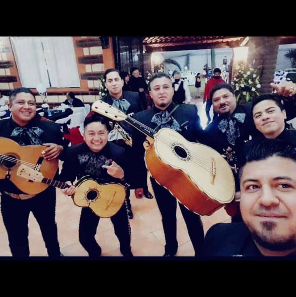 Mariachi Lucero de México - superola