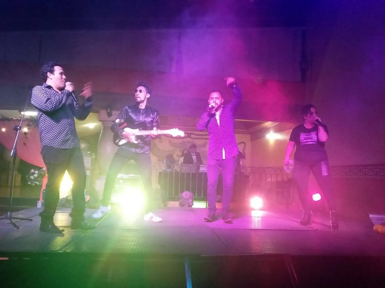Grupo Musical de Queretaro - Superola