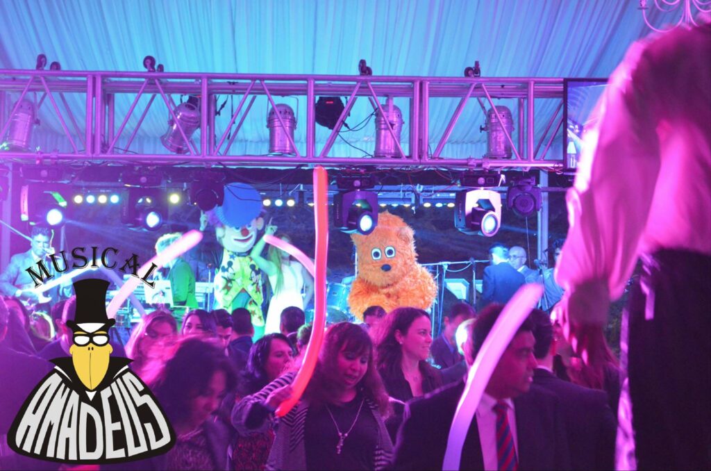 Musical Amadeus de Leon Gto - Superola